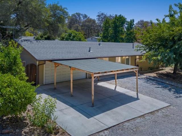 861 Live Oak Way, Auburn, CA 95603