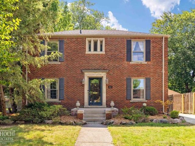 861 Lincoln Rd, Grosse Pointe, MI 48230