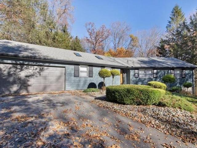 861 Middle Turnpike, Mansfield, CT 06268