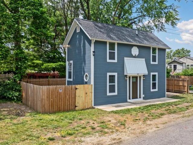 861 N Washington Ave, Columbus, OH 43201