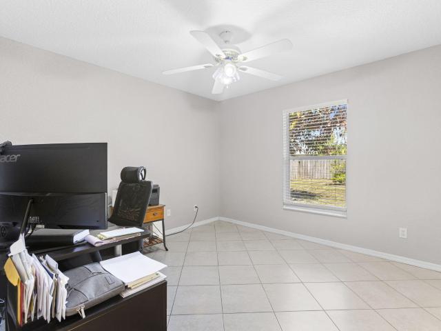 861 SE Cavern Ave, Port St. Lucie, FL 34983 | MLS #B26006