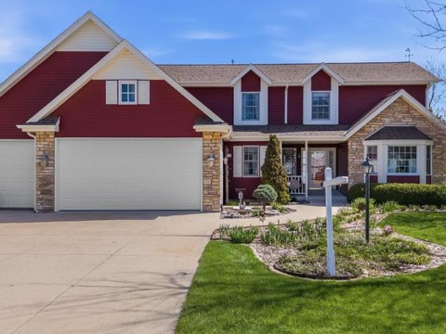 861 Summer Creek Rd, Oconomowoc, WI 53066