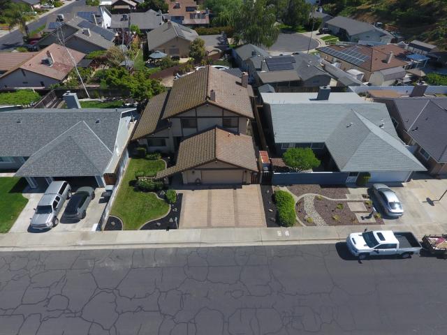 861 River Bluff Ct, Oakdale, CA 95361 | MLS #226038 | Compass