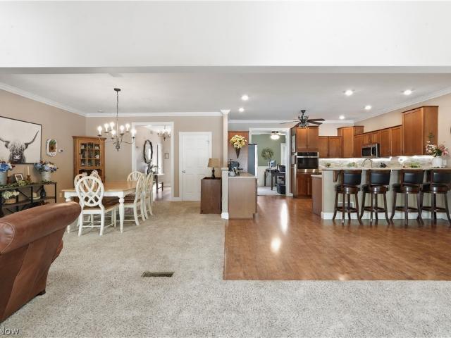 861 Williamsburg Court