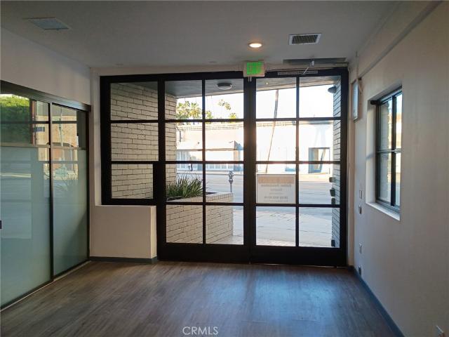 8624 Wilshire