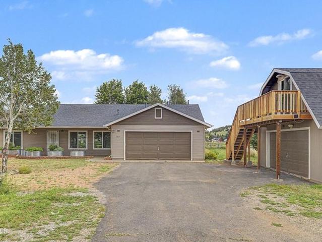 8625 N Crystal View Ln, Flagstaff, AZ 86004
