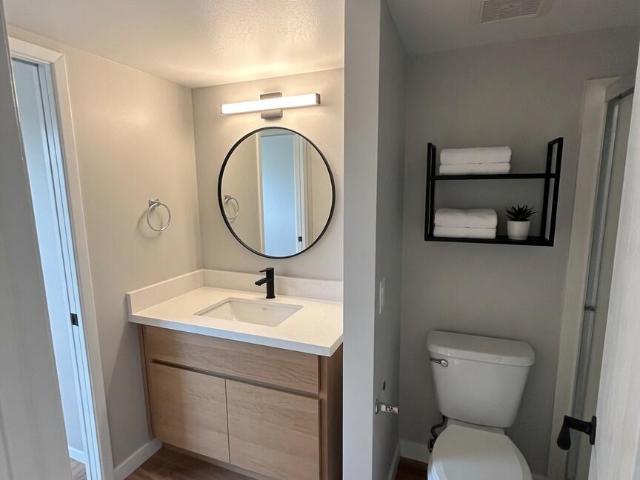 8625 e belleview place # 1085