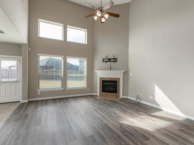 8626 Granite Peach Lane