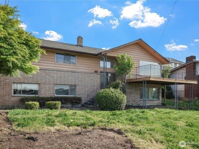 8626 S 134th St, Seattle, WA 98178