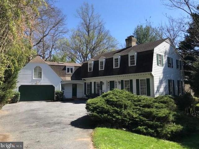 8627 Burdette Rd, Bethesda, MD 20817