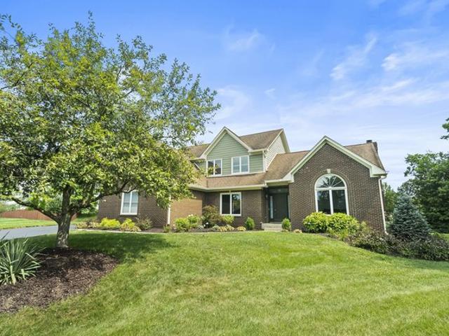 8627 Bay Pointe Cir, Indianapolis, IN 46236