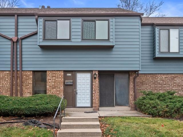 8628 N Servite Dr, Milwaukee, WI 53223