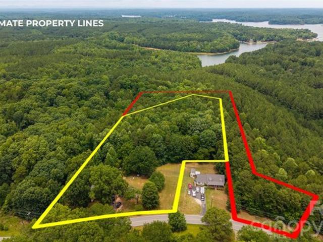 8628 Island Point Rd, Sherrills Ford, NC 28673