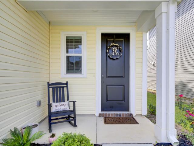 8628 Windsor Hill Blvd, North Charleston, SC 29420 | MLS #26010 | Compass