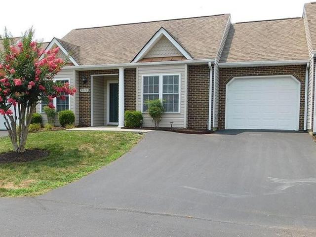 8629 S Bend Dr, Roanoke, VA 24019