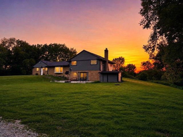 8620 Joey Dr, Pinckney, MI 48169