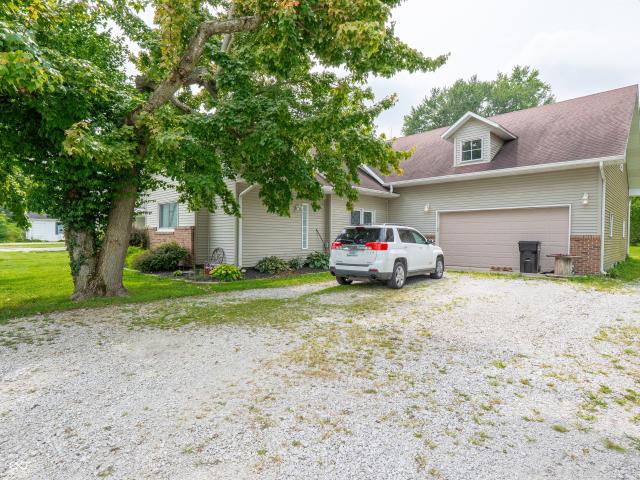 8621 N Murphy Road