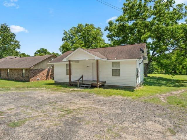 8622 HWY 161 Highway