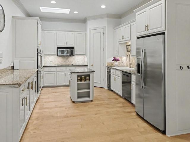8623 Royalbrook Court
