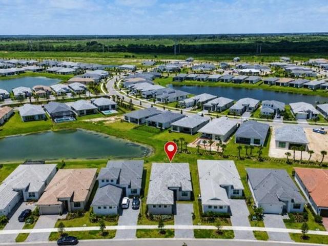 8623 SW Cantante Way, Port Saint Lucie, FL 34987
