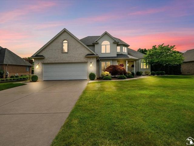 862 Saint James Park Ave, Monroe, MI 48161