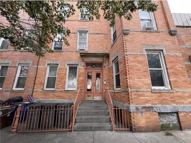 862 Woodward Ave, Ridgewood, NY 11385