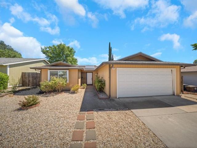 8634 Imran Woods Cir, Citrus Heights, CA 95621