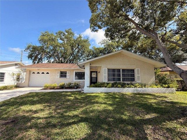 8634 Winding Wood Dr, Port Richey, FL 34668