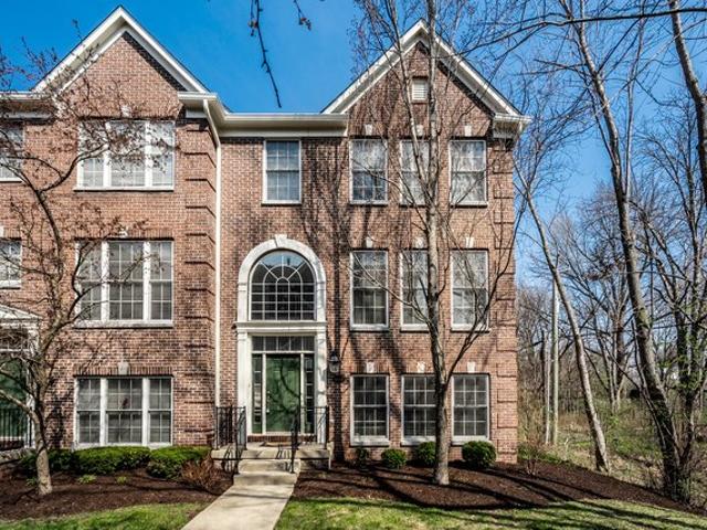 8635 Meridian Square Dr, Indianapolis, IN 46240