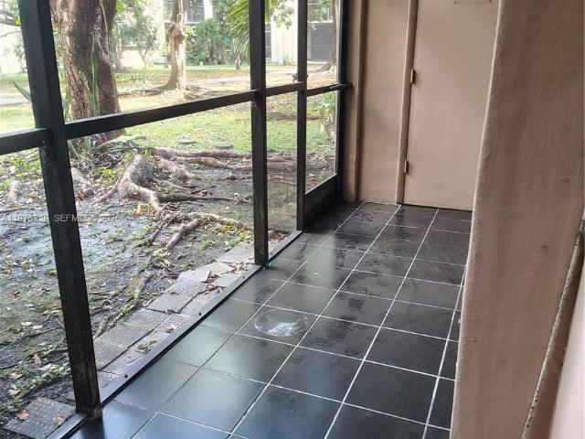 8635 NW 8th St, Unit 116, Miami, FL 33126 | MLS #A11976 | Compass