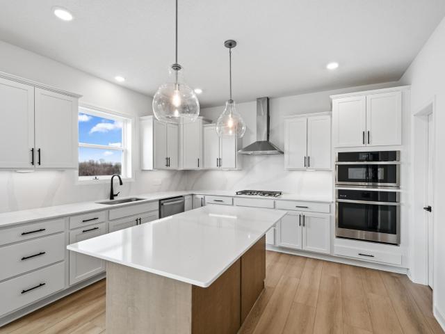 8635 rd St W, Lakeville, MN 55044 | MLS #7038 | Compass