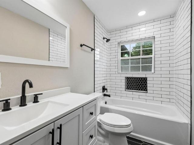 8635 Strathmore Dr, Dallas, TX 75238 | MLS #21341