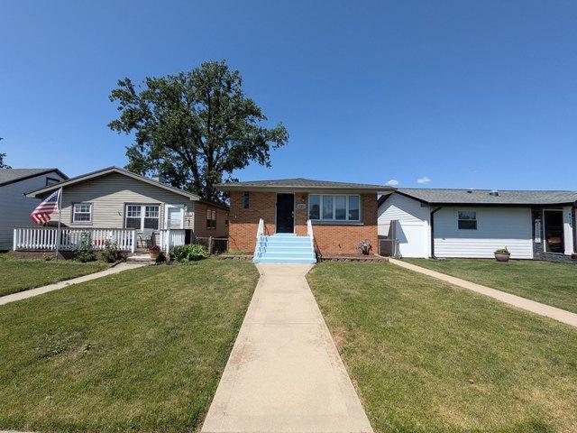 8636 Massasoit Ave, Burbank, IL 60459