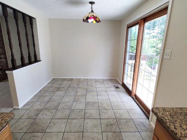 8638 Saxon Circle