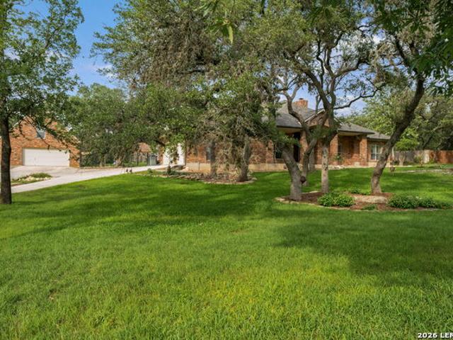 8639 Raintree Woods Dr