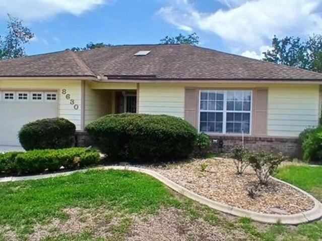 8630 Charlesgate Cir N, Jacksonville, FL 32244