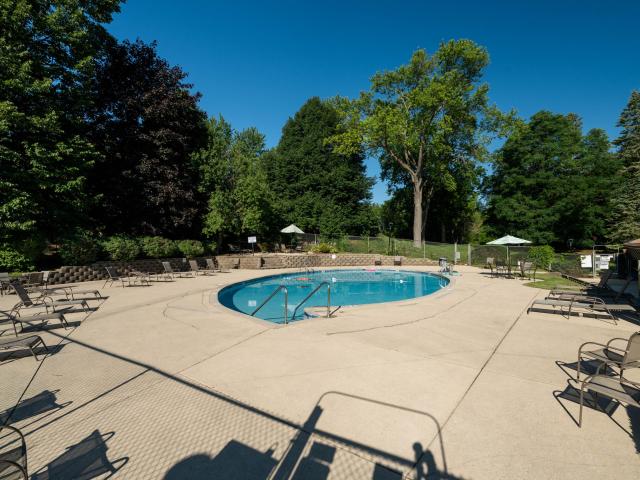8631 N Servite Dr, Unit 113