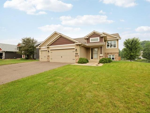 8631 Tessman Farm Rd N, Brooklyn Park, MN 55445