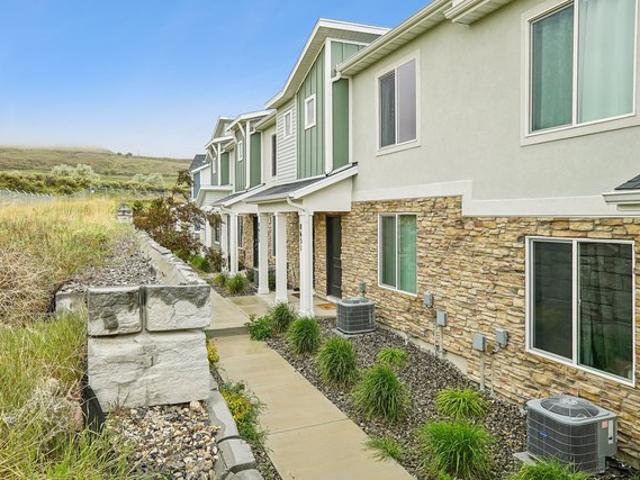 8631 W Patron Way, Magna, UT 84044
