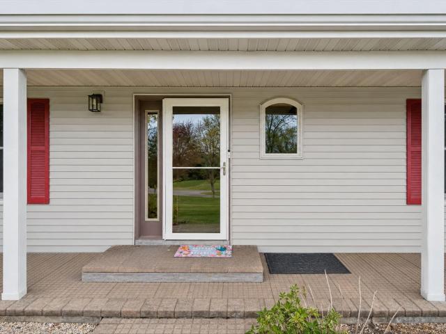 8632 N Stone Farm Road