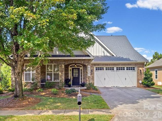 8632 Sequoia Grove Ln, Charlotte, NC 28214