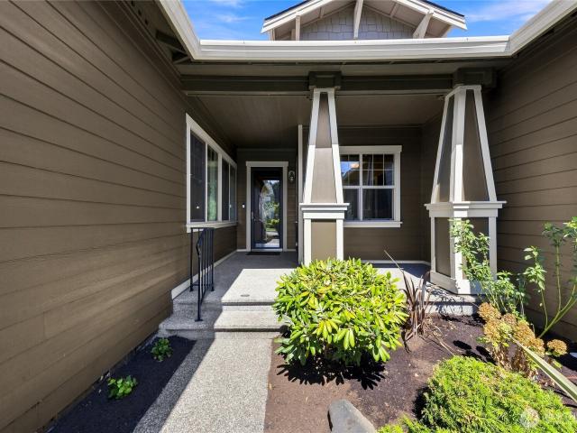 8633 Bainbridge Loop NE