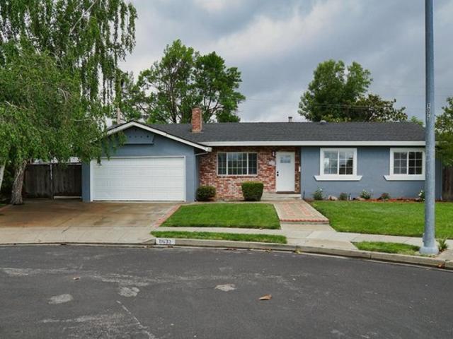8633 Briarwood Ln, Dublin, CA 94568