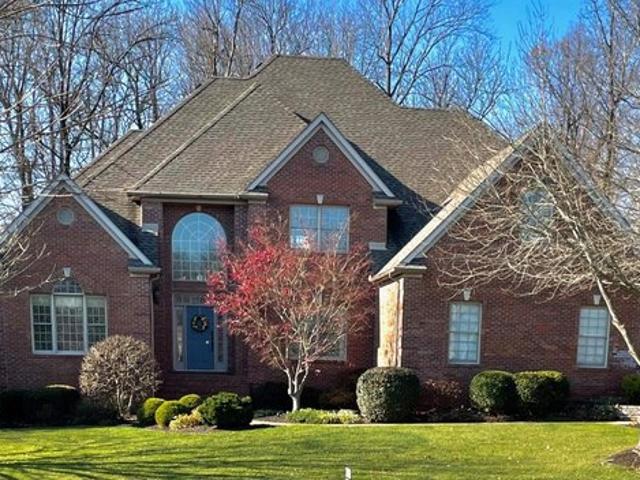 8633 Copper Creek Dr, Newburgh, IN 47630