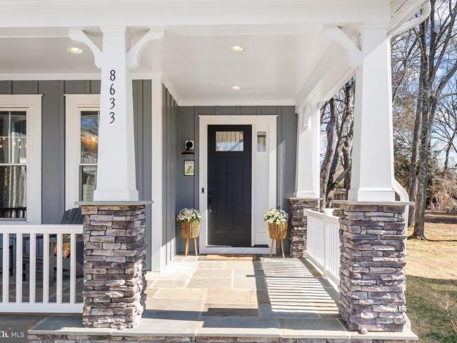 8633 Fort Hunt Road