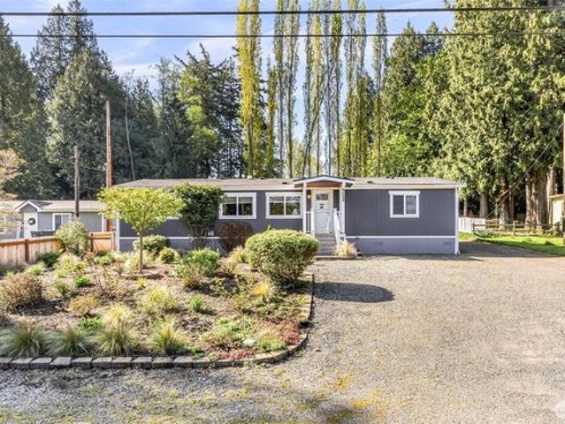 8633 Harbor Dr, Blaine, WA 98230