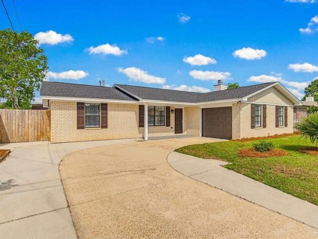 863 Amberway Dr, Pensacola, FL 32506