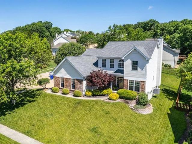 863 Emerald Oaks Ct, Eureka, MO 63025