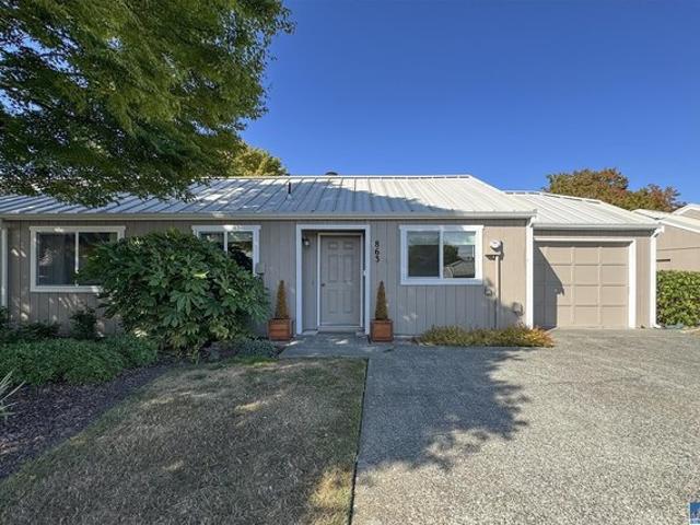 863 N Littlejohn Way, Sequim, WA 98382