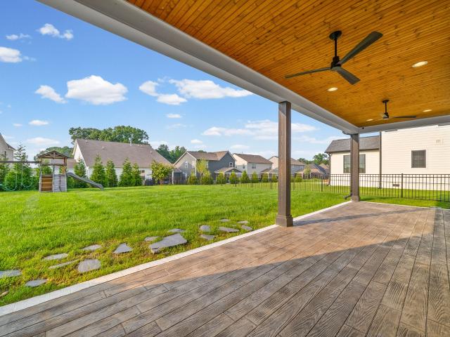 863 Shady Bluff Trail